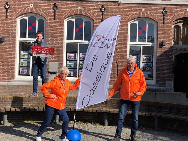 Van huis naar clubhuis | Vul uw clubkas aan.